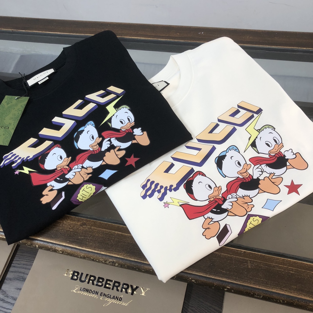 구찌 24SS 라운드넥 반팔 티셔츠 ＞ 탑 | Giks-직스